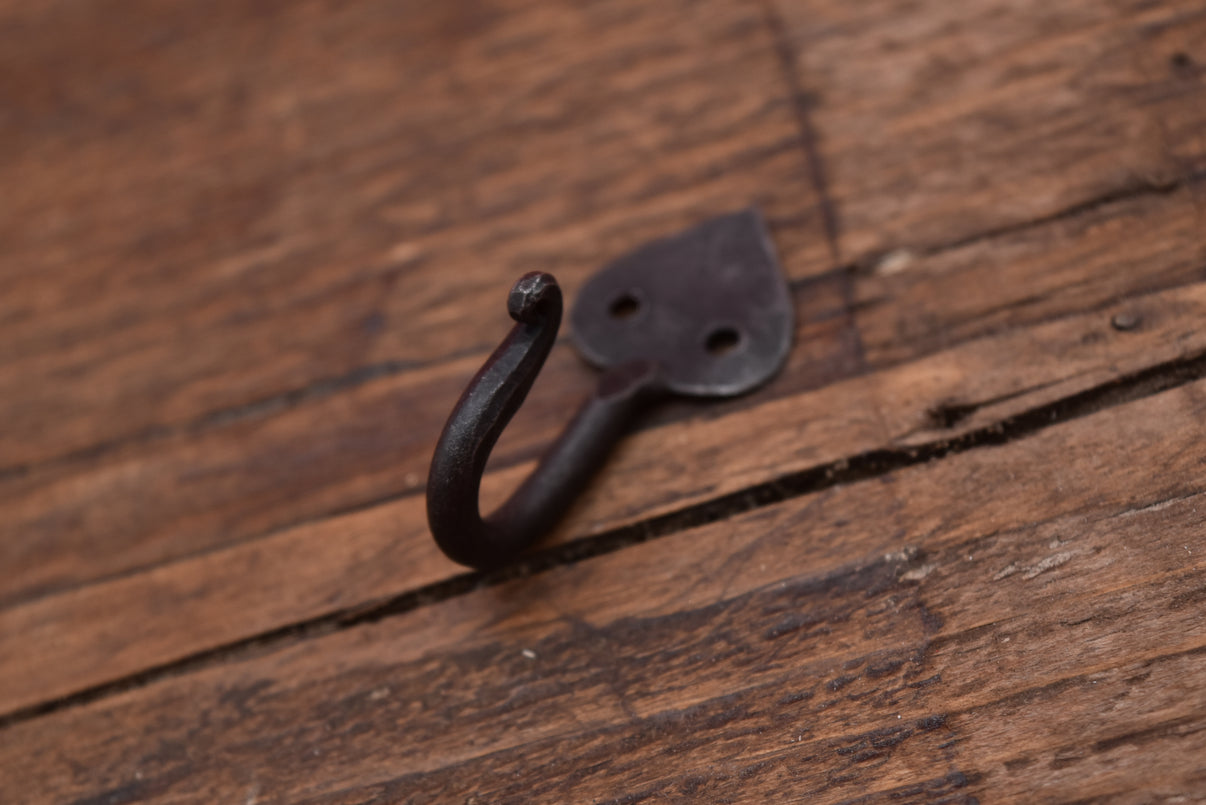Gothic End Hand Forged Single Hook – Spearhead & Company